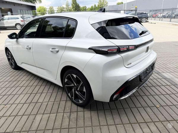 White Peugeot 308 2022 in Kaunas, with an engine capacity of 1.20 L and mileage of 180 thousand km for 12900 €, photo 4 on AUTOMOTO.COM.LV