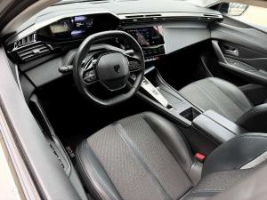 White Peugeot 308 2022 in Kaunas, with an engine capacity of 1.20 L and mileage of 180 thousand km for 12900 €, photo 8 on AUTOMOTO.COM.LV