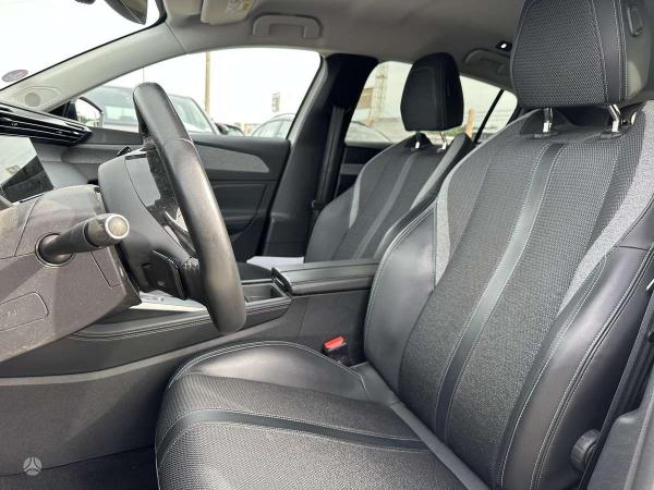 White Peugeot 308 2022 in Vilnius, with an engine capacity of 1.20 L and mileage of 148 thousand km for 12099 €, photo 11 on AUTOMOTO.COM.LV