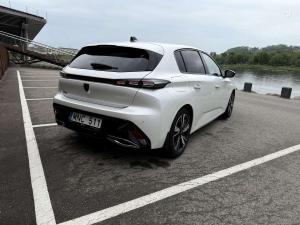 Balts Peugeot 308 2023 Kauņa, ar dzinēja tilpumu 1.20 L un nobraukumu 30 tūkst. km par 19300 €, foto 6 vietnē AUTOMOTO.COM.LV