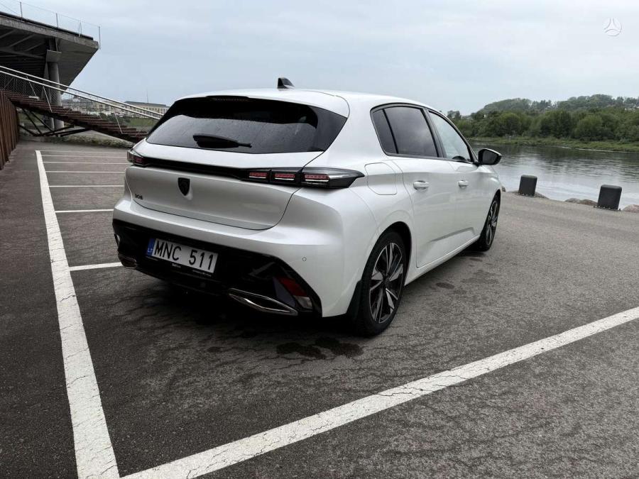 Balts Peugeot 308 2023 Kauņa, ar dzinēja tilpumu 1.20 L un nobraukumu 30 tūkst. km par 19300 €, foto 6 vietnē AUTOMOTO.COM.LV
