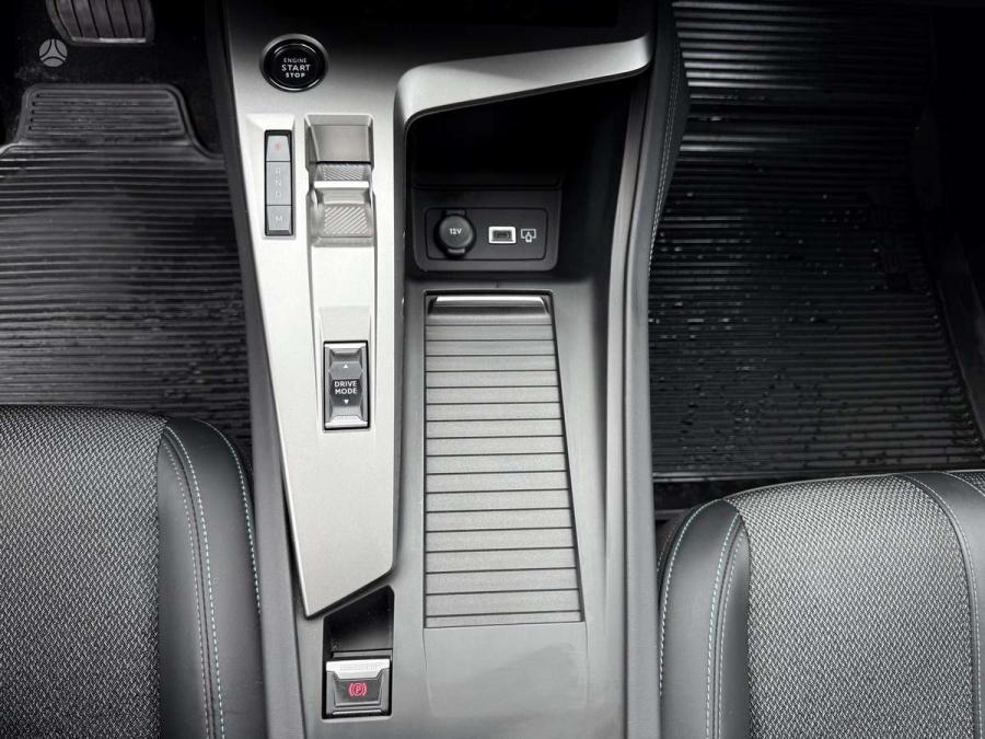 Balts Peugeot 308 2023 Kauņa, ar dzinēja tilpumu 1.20 L un nobraukumu 30 tūkst. km par 19300 €, foto 27 vietnē AUTOMOTO.COM.LV