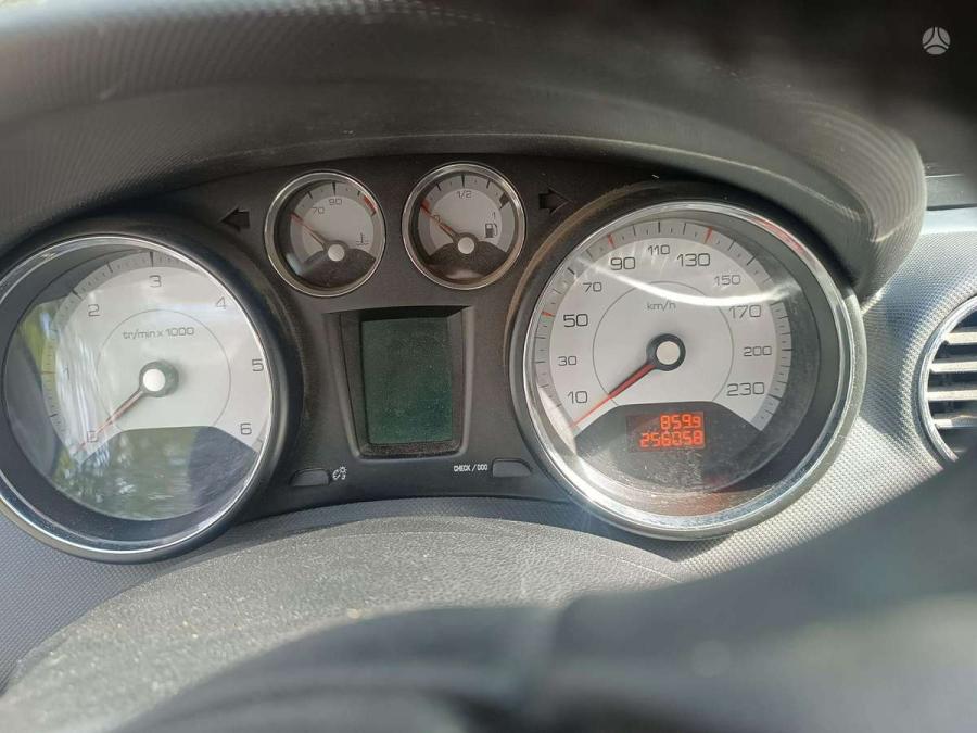 Белый Пежо 308 2009 в Рокишкис, объемом двигателя 1.60 л и пробегом 256 тыс. км за 1800 €, фото 8 на AUTOMOTO.COM.LV