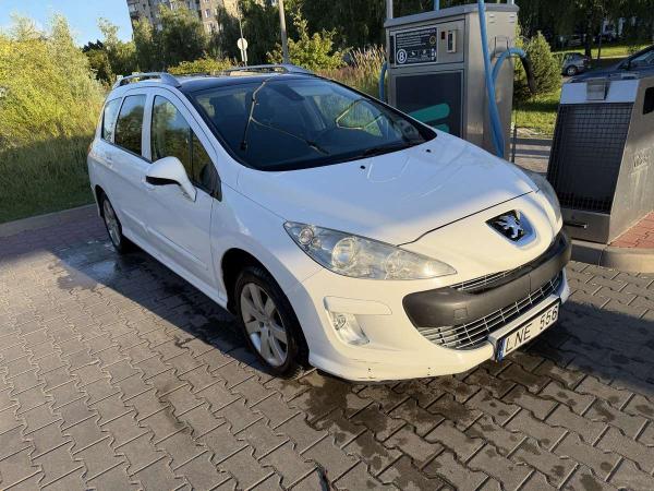 Balts Peugeot 308 2010 Kauņa, ar dzinēja tilpumu 1.56 L un nobraukumu 206 tūkst. km par 899 €, foto 2 vietnē AUTOMOTO.COM.LV