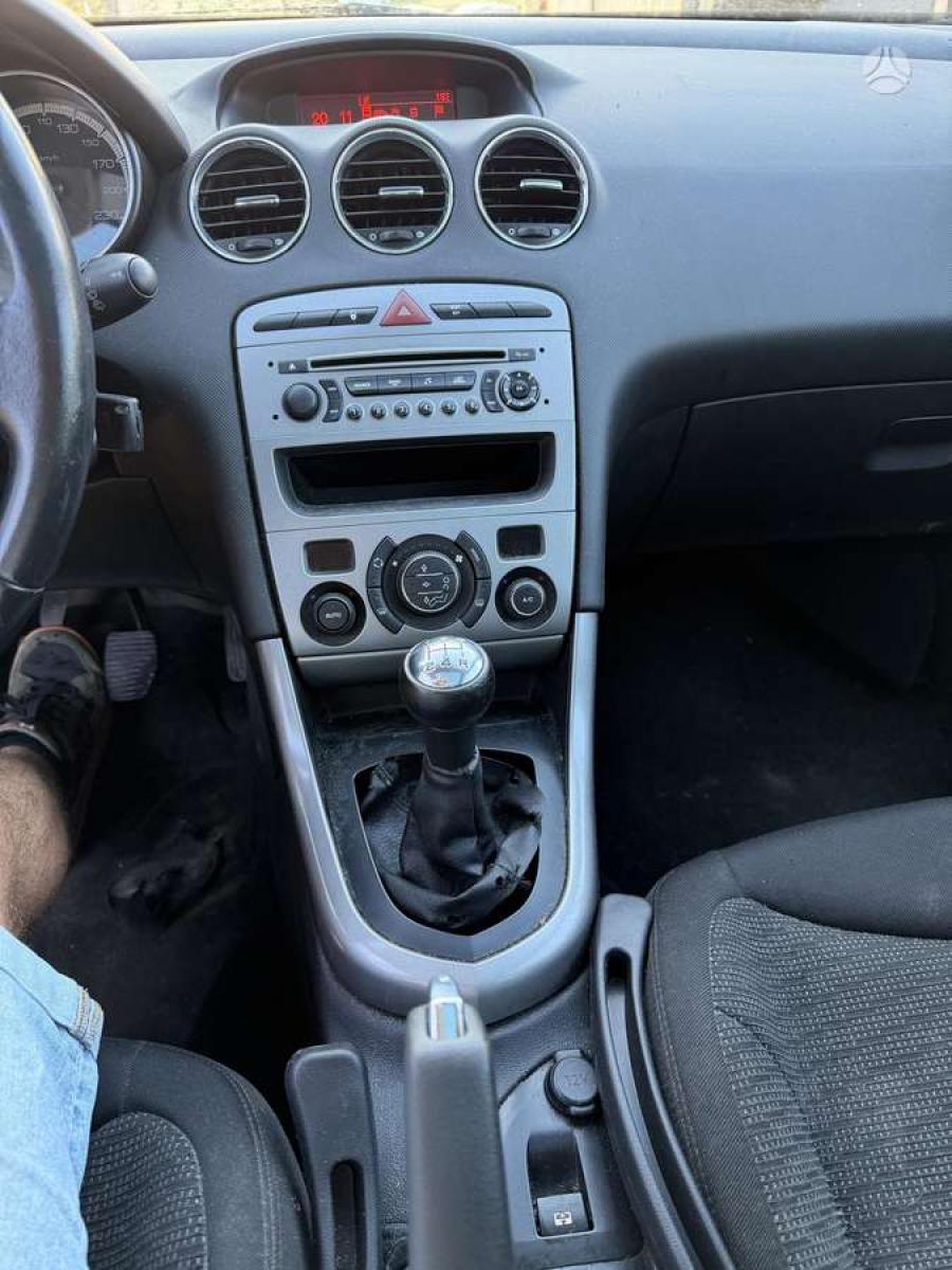 Balts Peugeot 308 2010 Kauņa, ar dzinēja tilpumu 1.56 L un nobraukumu 206 tūkst. km par 899 €, foto 19 vietnē AUTOMOTO.COM.LV