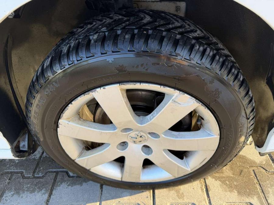 Balts Peugeot 308 2010 Kauņa, ar dzinēja tilpumu 1.56 L un nobraukumu 206 tūkst. km par 899 €, foto 20 vietnē AUTOMOTO.COM.LV