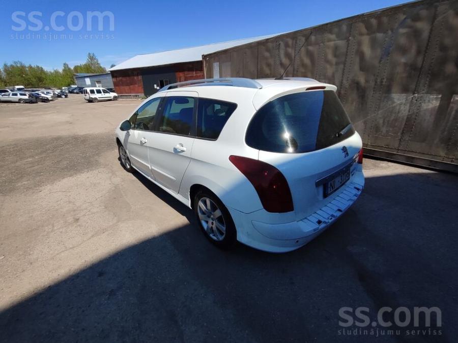 Balts Peugeot 308 2012 Rīga, ar dzinēja tilpumu 1.60 L un nobraukumu 0 tūkst. km par 5200 €, foto 4 vietnē AUTOMOTO.COM.LV