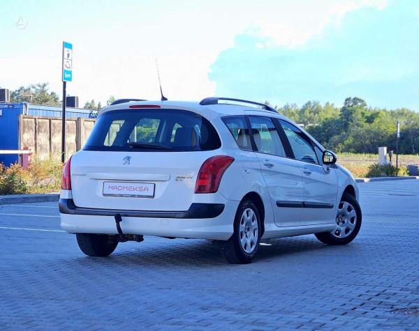 White Peugeot 308 2012 in Vilnius, with an engine capacity of 1.56 L and mileage of 236 thousand km for 2850 €, photo 5 on AUTOMOTO.COM.LV