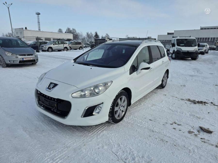 White Peugeot 308 2013 in Marijampole, with an engine capacity of 2.00 L and mileage of 259 thousand km for 2950 €, photo 1 on AUTOMOTO.COM.LV