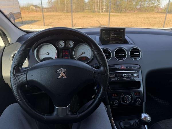 White Peugeot 308 2013 in Vilnius, with an engine capacity of 2.00 L and mileage of 259 thousand km for 2650 €, photo 8 on AUTOMOTO.COM.LV