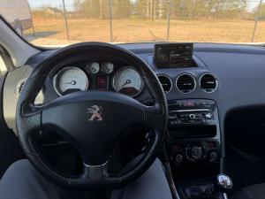 White Peugeot 308 2013 in Vilnius, with an engine capacity of 2.00 L and mileage of 259 thousand km for 2650 €, photo 9 on AUTOMOTO.COM.LV