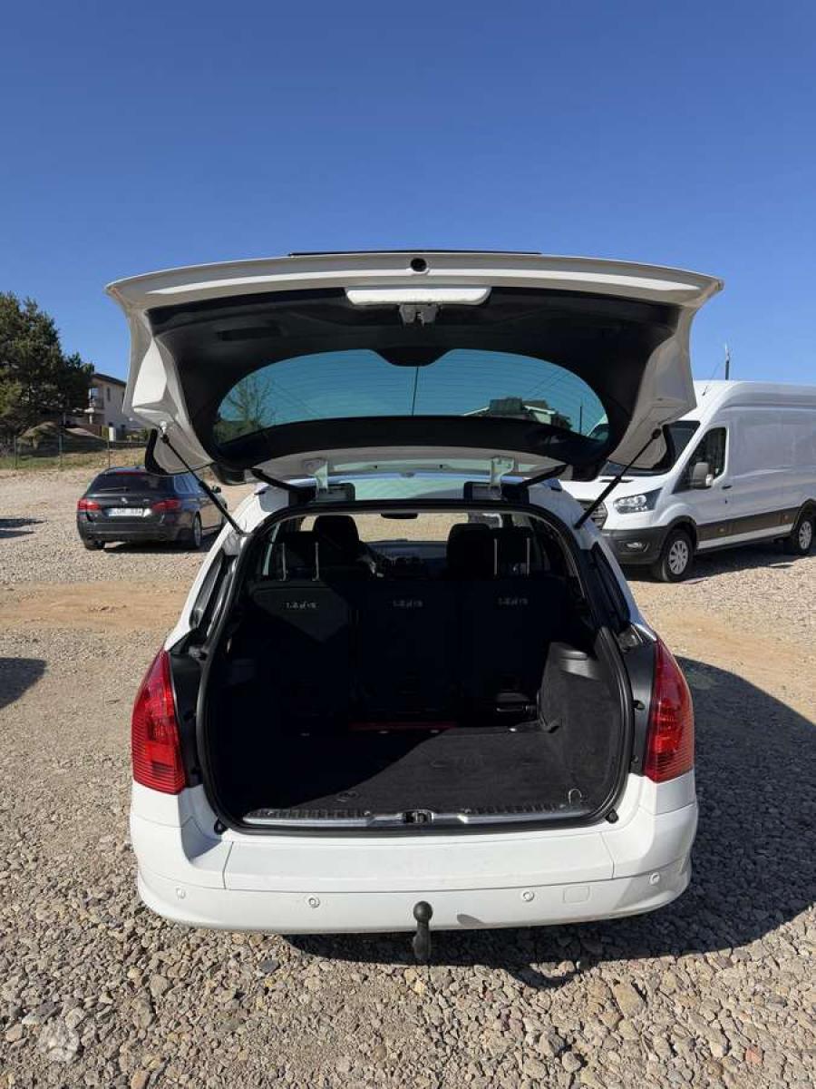 White Peugeot 308 2013 in Vilnius, with an engine capacity of 2.00 L and mileage of 259 thousand km for 2650 €, photo 17 on AUTOMOTO.COM.LV