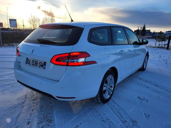 White Peugeot 308 2014 in Taurage, with an engine capacity of 1.20 L and mileage of 166 thousand km for 4500 €, photo 7 on AUTOMOTO.COM.LV