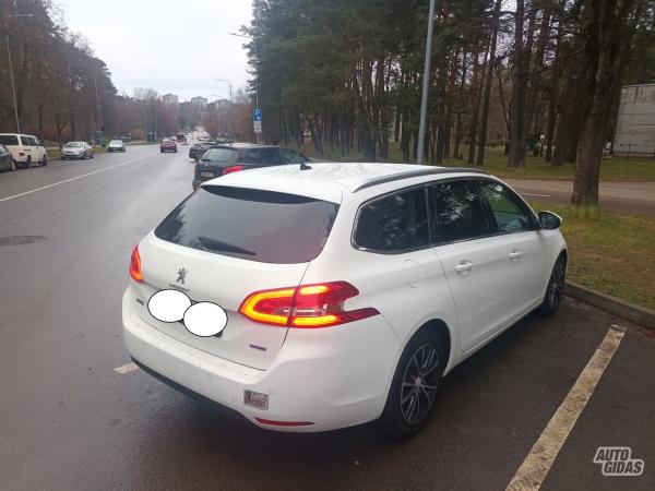 White Peugeot 308 2014 in Vilnius, with an engine capacity of 2.00 L and mileage of 265 thousand km for 6200 €, photo 4 on AUTOMOTO.COM.LV