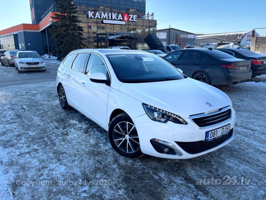 Balts Peugeot 308 2014 Tallina, ar dzinēja tilpumu 1.60 L un nobraukumu 293 tūkst. km par 3999 €, foto 4 vietnē AUTOMOTO.COM.LV
