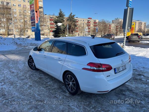 Balts Peugeot 308 2014 Tallina, ar dzinēja tilpumu 1.60 L un nobraukumu 293 tūkst. km par 4490 €, foto 3 vietnē AUTOMOTO.COM.LV
