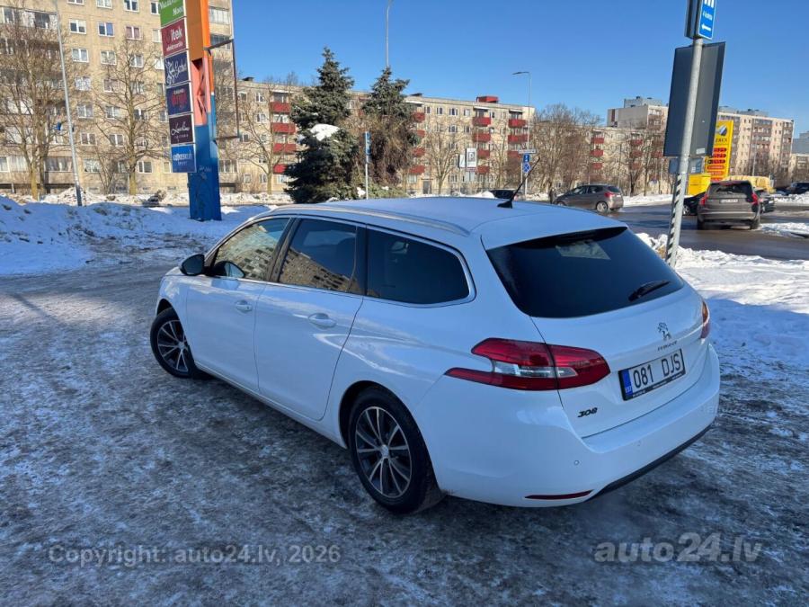 Balts Peugeot 308 2014 Tallina, ar dzinēja tilpumu 1.60 L un nobraukumu 293 tūkst. km par 4490 €, foto 3 vietnē AUTOMOTO.COM.LV