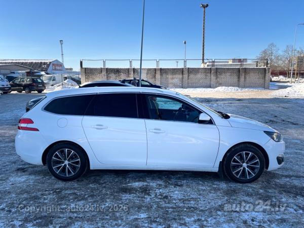Balts Peugeot 308 2014 Tallina, ar dzinēja tilpumu 1.60 L un nobraukumu 293 tūkst. km par 4490 €, foto 6 vietnē AUTOMOTO.COM.LV