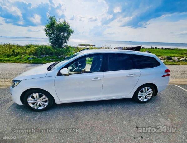 Balts Peugeot 308 2014 Tallina, ar dzinēja tilpumu 1.20 L un nobraukumu 0 tūkst. km par 5200 €, foto 3 vietnē AUTOMOTO.COM.LV