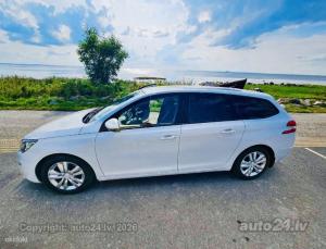 White Peugeot 308 2014 in Tallinn, with an engine capacity of 1.20 L and mileage of 0 thousand km for 5200 €, photo 4 on AUTOMOTO.COM.LV