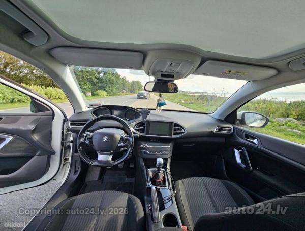 Balts Peugeot 308 2014 Tallina, ar dzinēja tilpumu 1.20 L un nobraukumu 0 tūkst. km par 5200 €, foto 9 vietnē AUTOMOTO.COM.LV