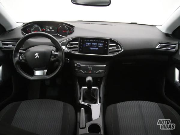 Balts Peugeot 308 2014 Viļņa, ar dzinēja tilpumu 1.20 L un nobraukumu 225 tūkst. km par 4599 €, foto 2 vietnē AUTOMOTO.COM.LV