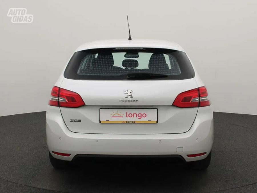 White Peugeot 308 2014 in Vilnius, with an engine capacity of 1.20 L and mileage of 225 thousand km for 4599 €, photo 6 on AUTOMOTO.COM.LV