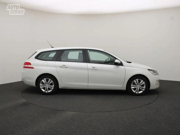 Balts Peugeot 308 2014 Viļņa, ar dzinēja tilpumu 1.20 L un nobraukumu 225 tūkst. km par 4599 €, foto 9 vietnē AUTOMOTO.COM.LV