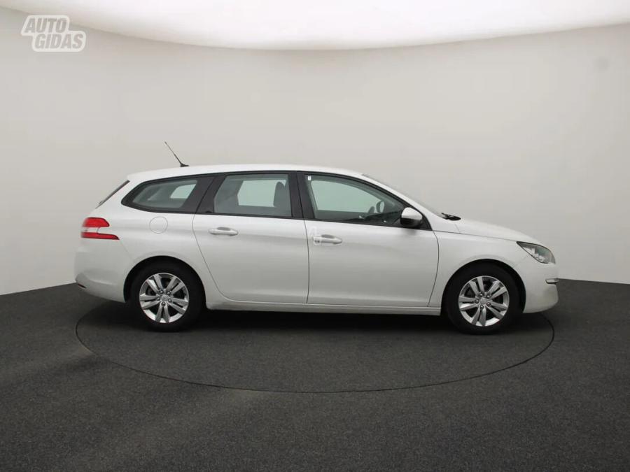 White Peugeot 308 2014 in Vilnius, with an engine capacity of 1.20 L and mileage of 225 thousand km for 4599 €, photo 10 on AUTOMOTO.COM.LV