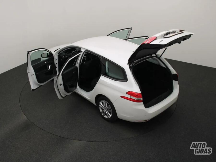 White Peugeot 308 2014 in Vilnius, with an engine capacity of 1.20 L and mileage of 225 thousand km for 4599 €, photo 14 on AUTOMOTO.COM.LV