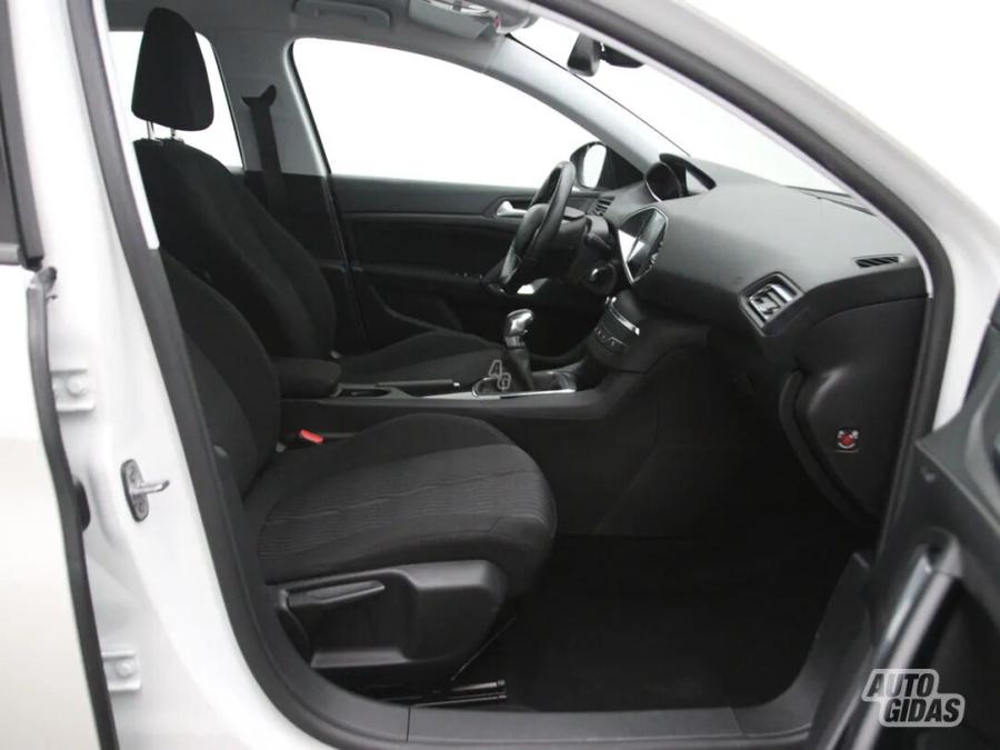 White Peugeot 308 2014 in Vilnius, with an engine capacity of 1.20 L and mileage of 225 thousand km for 4599 €, photo 15 on AUTOMOTO.COM.LV