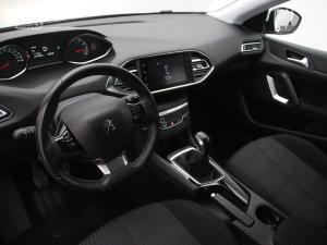 White Peugeot 308 2014 in Vilnius, with an engine capacity of 1.20 L and mileage of 225 thousand km for 4599 €, photo 17 on AUTOMOTO.COM.LV