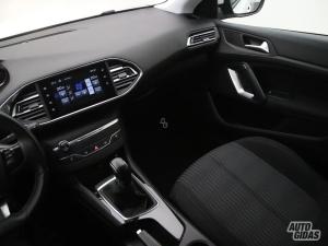 White Peugeot 308 2014 in Vilnius, with an engine capacity of 1.20 L and mileage of 225 thousand km for 4599 €, photo 22 on AUTOMOTO.COM.LV