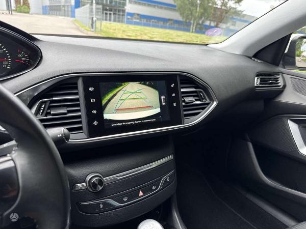 White Peugeot 308 2014 in Ukmerge, with an engine capacity of 1.20 L and mileage of 180 thousand km for 3250 €, photo 8 on AUTOMOTO.COM.LV