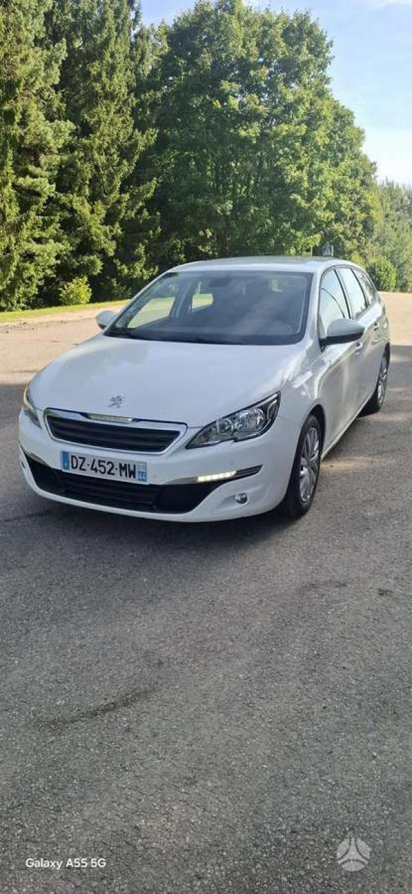White Peugeot 308 2014 in Telschi, with an engine capacity of 1.20 L and mileage of 170 thousand km for 3200 €, photo 5 on AUTOMOTO.COM.LV