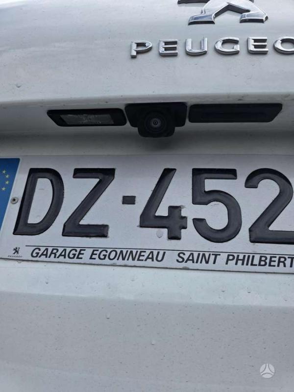 White Peugeot 308 2014 in Telschi, with an engine capacity of 1.20 L and mileage of 170 thousand km for 3200 €, photo 8 on AUTOMOTO.COM.LV