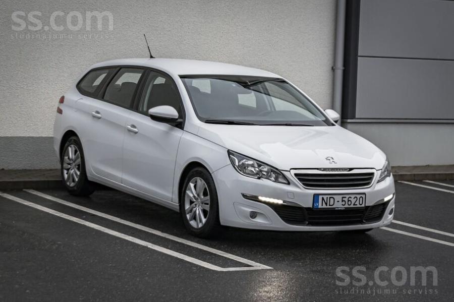 White Peugeot 308 2015 in Riga, with an engine capacity of 1.60 L and mileage of 0 thousand km for 5252 €, photo 3 on AUTOMOTO.COM.LV