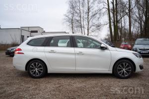 Balts Peugeot 308 2015 Liepāja, ar dzinēja tilpumu 1.20 L un nobraukumu 163 tūkst. km par 6500 €, foto 3 vietnē AUTOMOTO.COM.LV