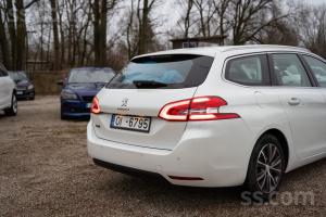 Balts Peugeot 308 2015 Liepāja, ar dzinēja tilpumu 1.20 L un nobraukumu 163 tūkst. km par 6500 €, foto 10 vietnē AUTOMOTO.COM.LV