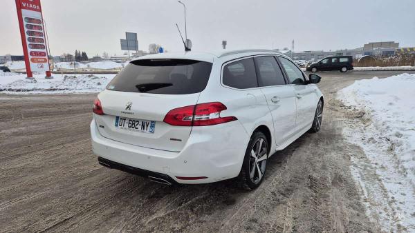 White Peugeot 308 2015 in Taurage, with an engine capacity of 2.00 L and mileage of 182 thousand km for 6200 €, photo 7 on AUTOMOTO.COM.LV