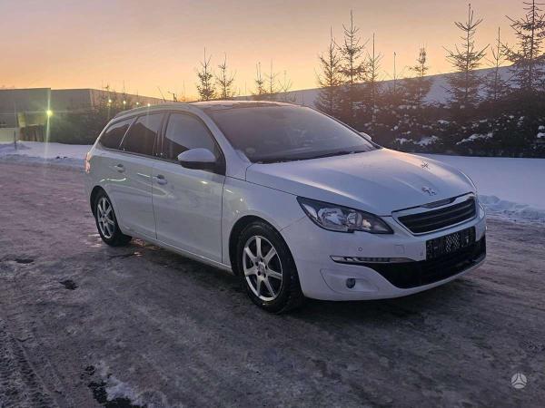 Balts Peugeot 308 2015 Kauņa, ar dzinēja tilpumu 1.56 L un nobraukumu 220 tūkst. km par 4995 €, foto 3 vietnē AUTOMOTO.COM.LV