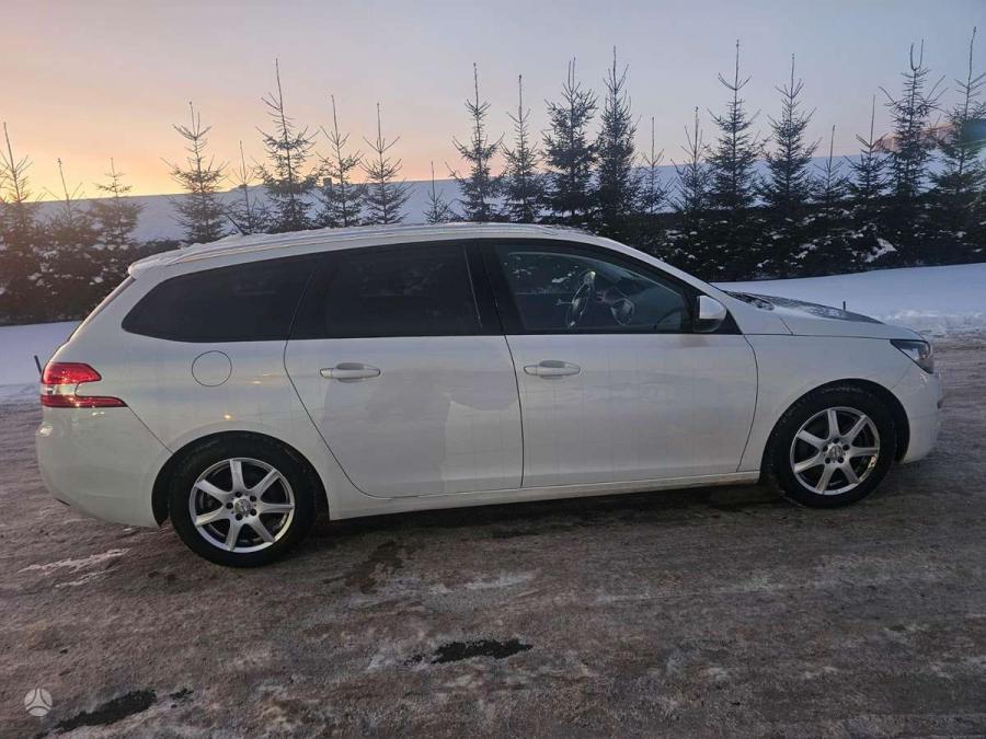 Balts Peugeot 308 2015 Kauņa, ar dzinēja tilpumu 1.56 L un nobraukumu 220 tūkst. km par 4995 €, foto 4 vietnē AUTOMOTO.COM.LV