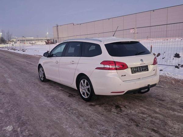 Balts Peugeot 308 2015 Kauņa, ar dzinēja tilpumu 1.56 L un nobraukumu 220 tūkst. km par 4995 €, foto 7 vietnē AUTOMOTO.COM.LV