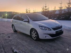 White Peugeot 308 2015 in Kaunas, with an engine capacity of 1.56 L and mileage of 220 thousand km for 4995 €, photo 3 on AUTOMOTO.COM.LV
