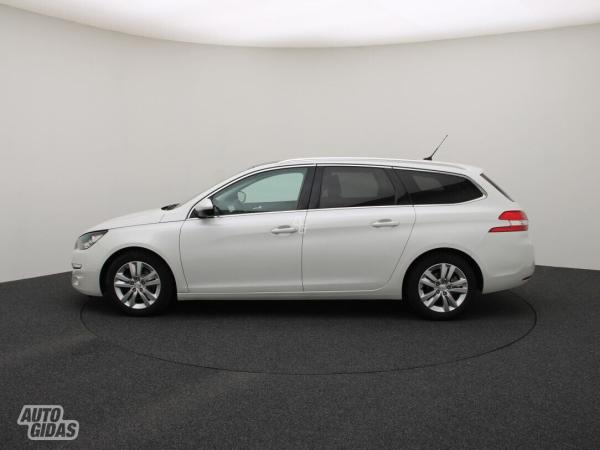 White Peugeot 308 2015 in Vilnius, with an engine capacity of 1.60 L and mileage of 182 thousand km for 5999 €, photo 6 on AUTOMOTO.COM.LV