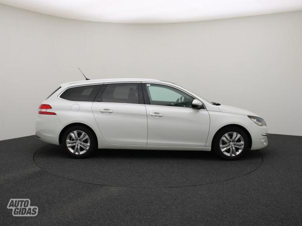 White Peugeot 308 2015 in Vilnius, with an engine capacity of 1.60 L and mileage of 182 thousand km for 5999 €, photo 9 on AUTOMOTO.COM.LV