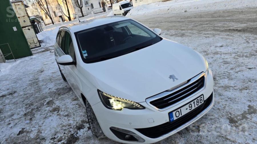 Balts Peugeot 308 2015 Daugavpils, ar dzinēja tilpumu 1.60 L un nobraukumu 288 tūkst. km par 5450 €, foto 1 vietnē AUTOMOTO.COM.LV