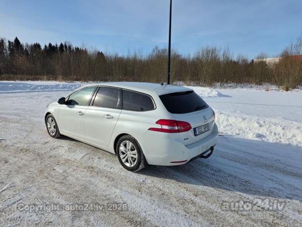 Balts Peugeot 308 2015 Tartu, ar dzinēja tilpumu 1.20 L un nobraukumu 174 tūkst. km par 6900 €, foto 3 vietnē AUTOMOTO.COM.LV