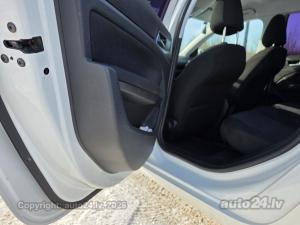 Balts Peugeot 308 2015 Tartu, ar dzinēja tilpumu 1.20 L un nobraukumu 174 tūkst. km par 6900 €, foto 5 vietnē AUTOMOTO.COM.LV