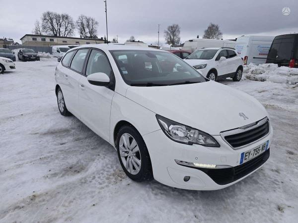 White Peugeot 308 2015 in Taurage, with an engine capacity of 1.56 L and mileage of 302 thousand km for 4200 €, photo 1 on AUTOMOTO.COM.LV